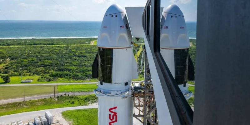 Spacex To Launch Capsule That Will Bring Two Stranded Astronauts Back From Space Station ...